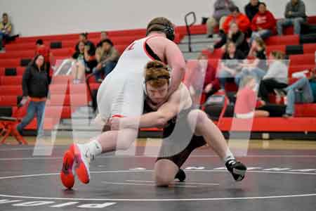 Alder boys grapplers finish dual campaign unbeaten with win over Red Raiders - Marysville ...