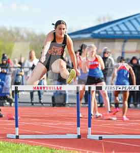 Marysville girls capture Monarch Relays; MHS boys take third place ...