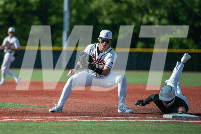 High school baseball teams will begin using double first base starting ...