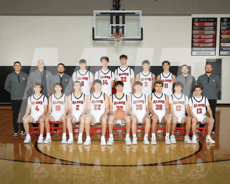 Letterwinners back for swimmers - Marysville Journal Tribune